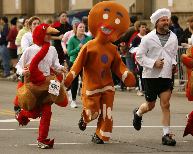 12 Weird Thoughts Every Runner Has at the Start Line - RunToTheFinish