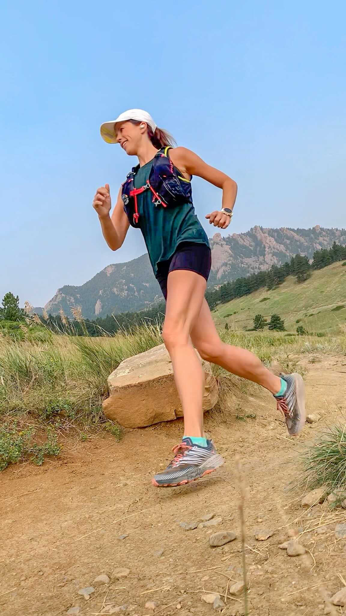 137 Best Running Songs by BPM + Genre For All Types of Runs