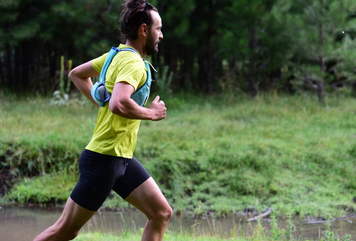 10 Best Hydration Packs and Vests for Running 2024 - RunToTheFinish