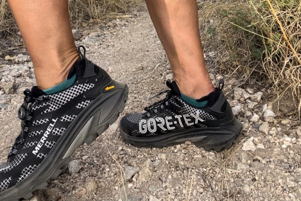 Best Reflective Running Clothes (Gear from Head to Toe) 2025